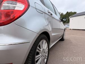 Grey Mercedes-Benz A 200 2010 in Liepaja, with an engine capacity of 2.00 L and mileage of 221 thousand km for 3950 €, photo 17 on AUTOMOTO.COM.LV