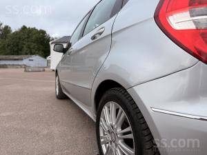 Grey Mercedes-Benz A 200 2010 in Liepaja, with an engine capacity of 2.00 L and mileage of 221 thousand km for 3950 €, photo 18 on AUTOMOTO.COM.LV