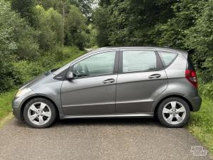 Pelēks Mercedes-Benz A 200 2010 Kauņa, ar dzinēja tilpumu 2.00 L un nobraukumu 106 tūkst. km par 2999 €, foto 10 vietnē AUTOMOTO.COM.LV