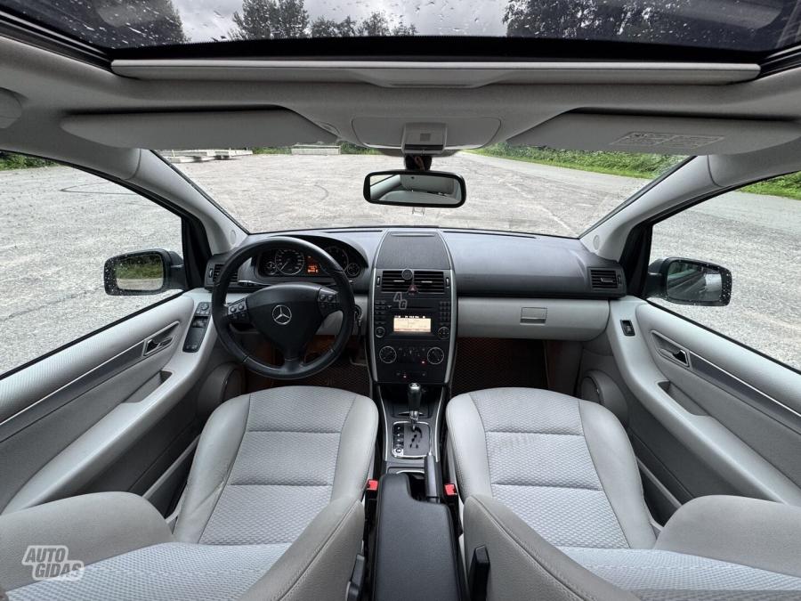 Pelēks Mercedes-Benz A 200 2010 Kauņa, ar dzinēja tilpumu 2.00 L un nobraukumu 106 tūkst. km par 2999 €, foto 12 vietnē AUTOMOTO.COM.LV