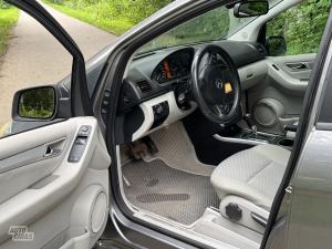 Pelēks Mercedes-Benz A 200 2010 Kauņa, ar dzinēja tilpumu 2.00 L un nobraukumu 106 tūkst. km par 2999 €, foto 14 vietnē AUTOMOTO.COM.LV