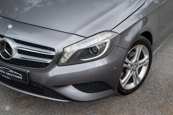 Pelēks Mercedes-Benz A 200 2012 Viļņa, ar dzinēja tilpumu 1.80 L un nobraukumu 152 tūkst. km par 8500 €, foto 7 vietnē AUTOMOTO.COM.LV