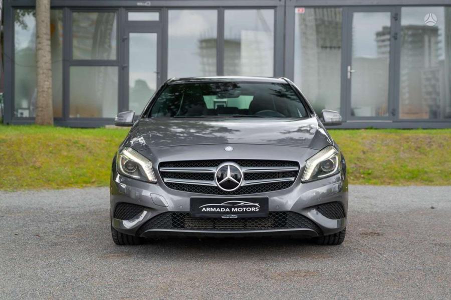 Grey Mercedes-Benz A 200 2012 in Vilnius, with an engine capacity of 1.80 L and mileage of 152 thousand km for 8500 €, photo 5 on AUTOMOTO.COM.LV