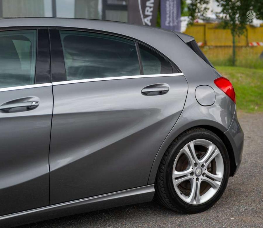 Grey Mercedes-Benz A 200 2012 in Vilnius, with an engine capacity of 1.80 L and mileage of 152 thousand km for 8500 €, photo 12 on AUTOMOTO.COM.LV