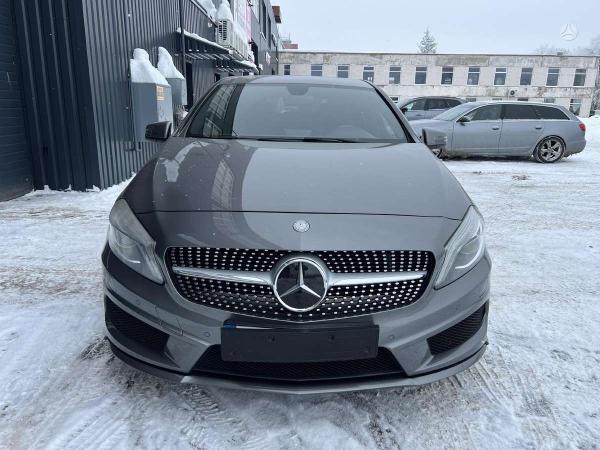 Pelēks Mercedes-Benz A 200 2013 Alīta, ar dzinēja tilpumu 1.80 L un nobraukumu 201 tūkst. km par 7600 €, foto 2 vietnē AUTOMOTO.COM.LV