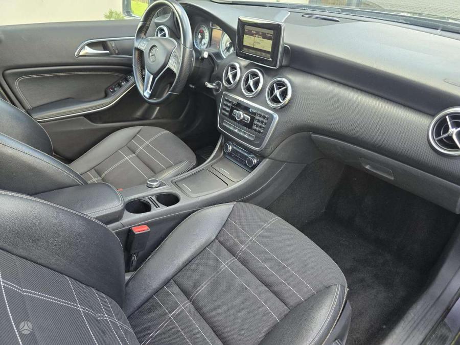 Grey Mercedes-Benz A 200 2013 in Rokiskis, with an engine capacity of 1.80 L and mileage of 260 thousand km for 6700 €, photo 18 on AUTOMOTO.COM.LV