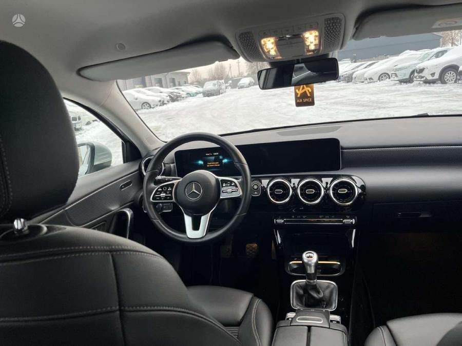 Grey Mercedes-Benz A 200 2018 in Taurage, with an engine capacity of 1.30 L and mileage of 260 thousand km for 10900 €, photo 20 on AUTOMOTO.COM.LV