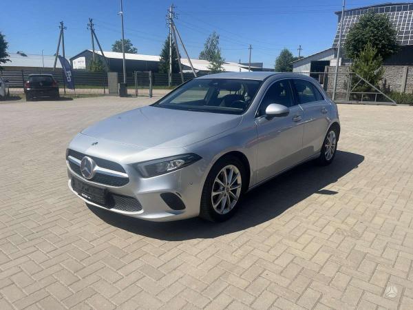 Grey Mercedes-Benz A 200 2018 in Taurage, with an engine capacity of 1.30 L and mileage of 260 thousand km for 10500 €, photo 2 on AUTOMOTO.COM.LV