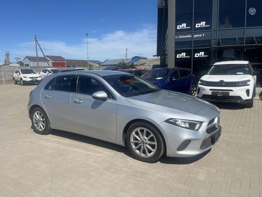 Grey Mercedes-Benz A 200 2018 in Taurage, with an engine capacity of 1.30 L and mileage of 260 thousand km for 10500 €, photo 6 on AUTOMOTO.COM.LV