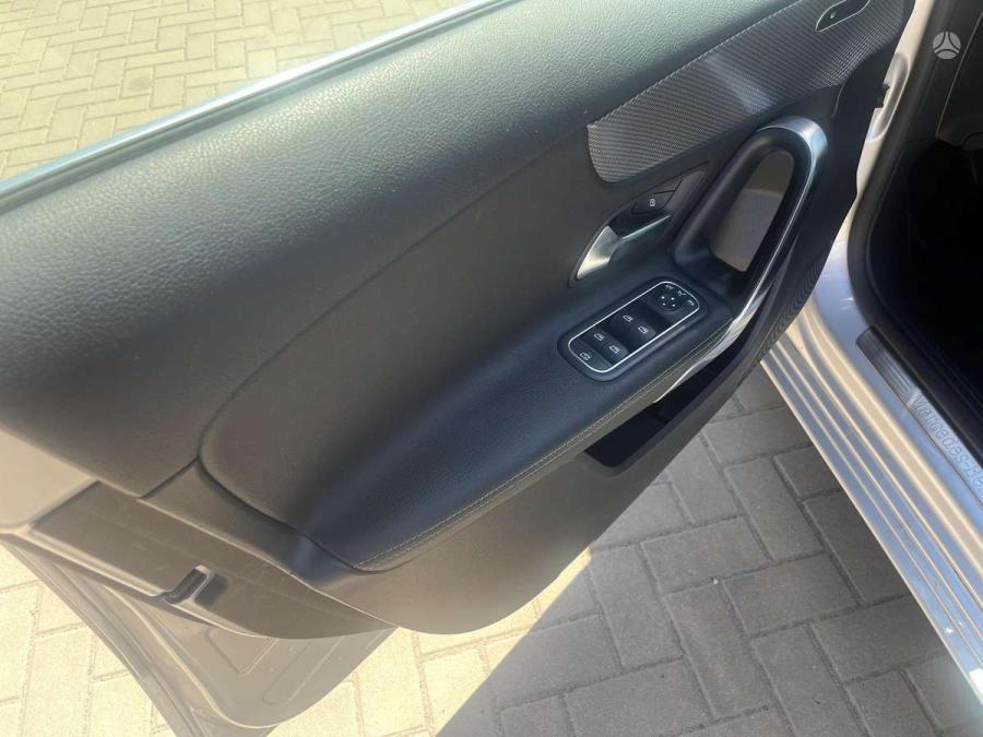 Grey Mercedes-Benz A 200 2018 in Taurage, with an engine capacity of 1.30 L and mileage of 260 thousand km for 10500 €, photo 15 on AUTOMOTO.COM.LV