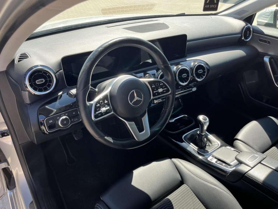 Grey Mercedes-Benz A 200 2018 in Taurage, with an engine capacity of 1.30 L and mileage of 260 thousand km for 10500 €, photo 17 on AUTOMOTO.COM.LV