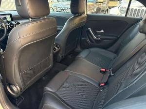 Pelēks Mercedes-Benz A 200 2018 Utena, ar dzinēja tilpumu 1.33 L un nobraukumu 317 tūkst. km par 11500 €, foto 12 vietnē AUTOMOTO.COM.LV