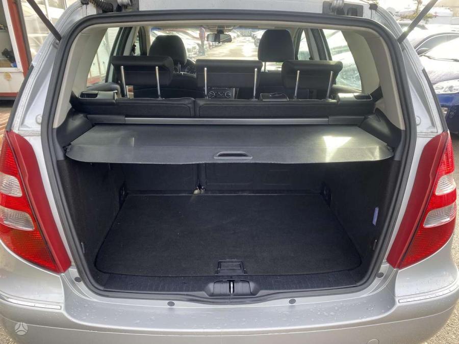 Grey Mercedes-Benz A 200 2005 in Klaipeda, with an engine capacity of 1.99 L and mileage of 169 thousand km for 3250 €, photo 7 on AUTOMOTO.COM.LV