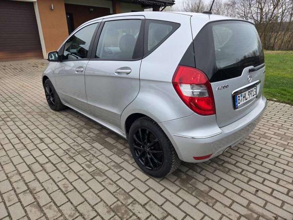 Pelēks Mercedes-Benz A 200 2011 Kaišiadorys, ar dzinēja tilpumu 2.00 L un nobraukumu 283 tūkst. km par 3150 €, foto 7 vietnē AUTOMOTO.COM.LV