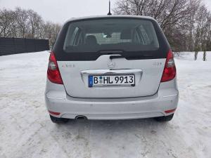 Grey Mercedes-Benz A 200 2011 in Kaisiadorys, with an engine capacity of 2.00 L and mileage of 283 thousand km for 2999 €, photo 8 on AUTOMOTO.COM.LV