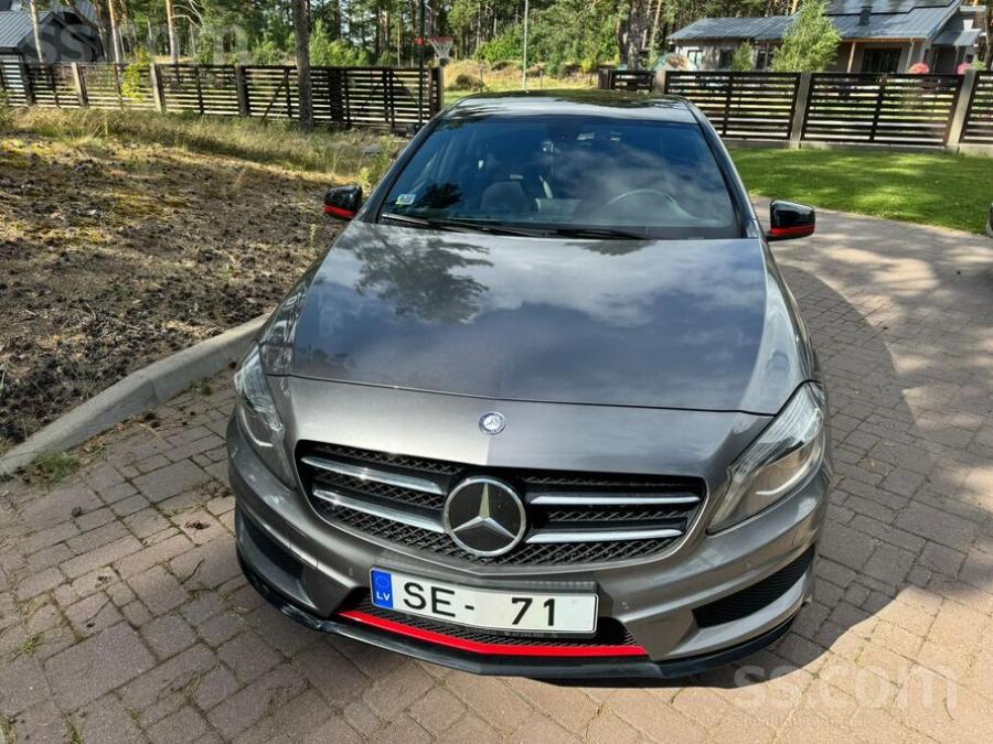 Grey Mercedes-Benz A 200 2014 in Riga, with an engine capacity of 2.00 L and mileage of 230 thousand km for 12500 €, photo 4 on AUTOMOTO.COM.LV