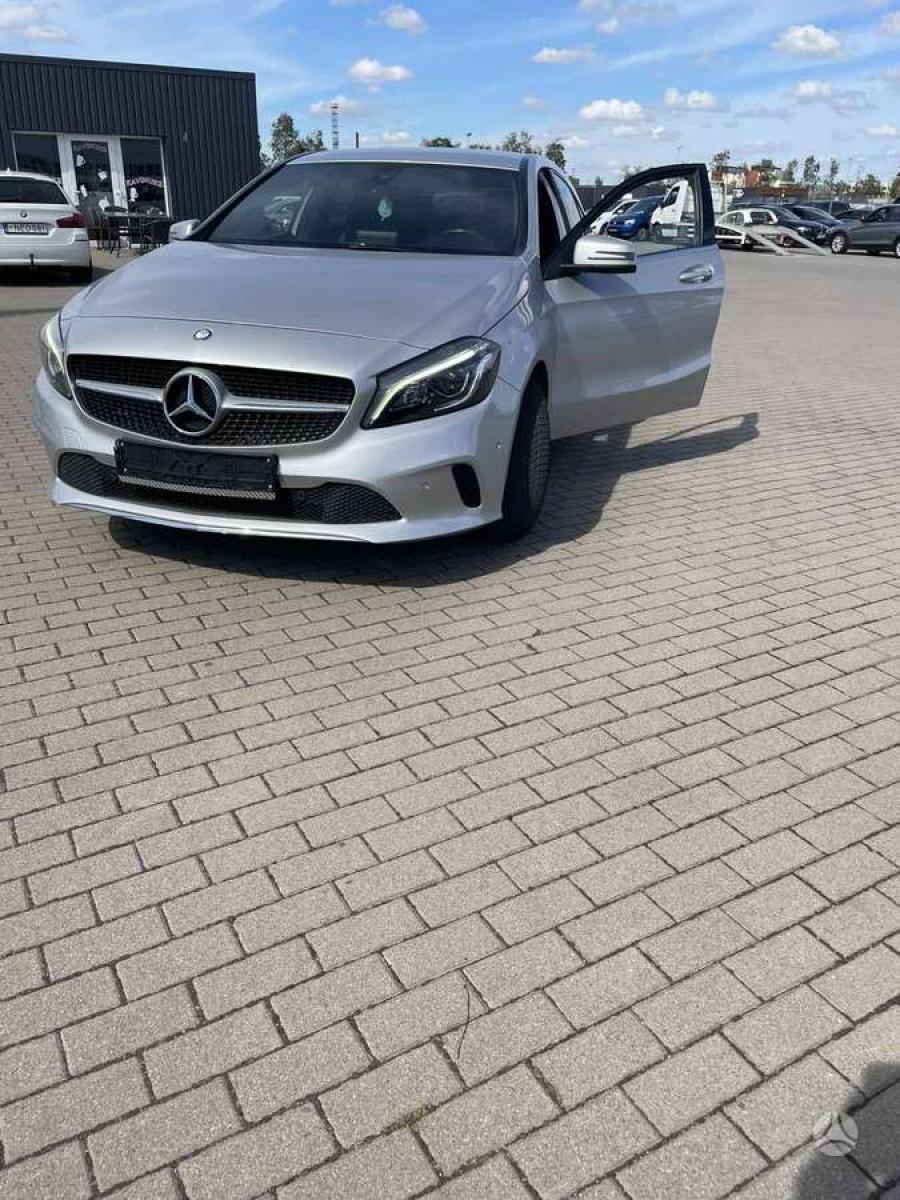 Grey Mercedes-Benz A 200 2017 in Marijampole, with an engine capacity of 2.14 L and mileage of 230 thousand km for 10900 €, photo 3 on AUTOMOTO.COM.LV