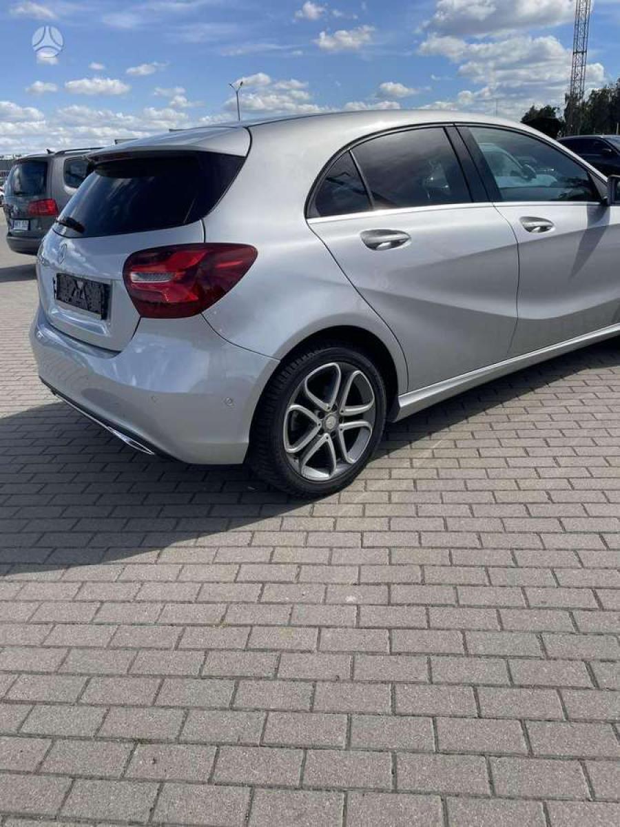 Grey Mercedes-Benz A 200 2017 in Marijampole, with an engine capacity of 2.14 L and mileage of 230 thousand km for 10900 €, photo 4 on AUTOMOTO.COM.LV