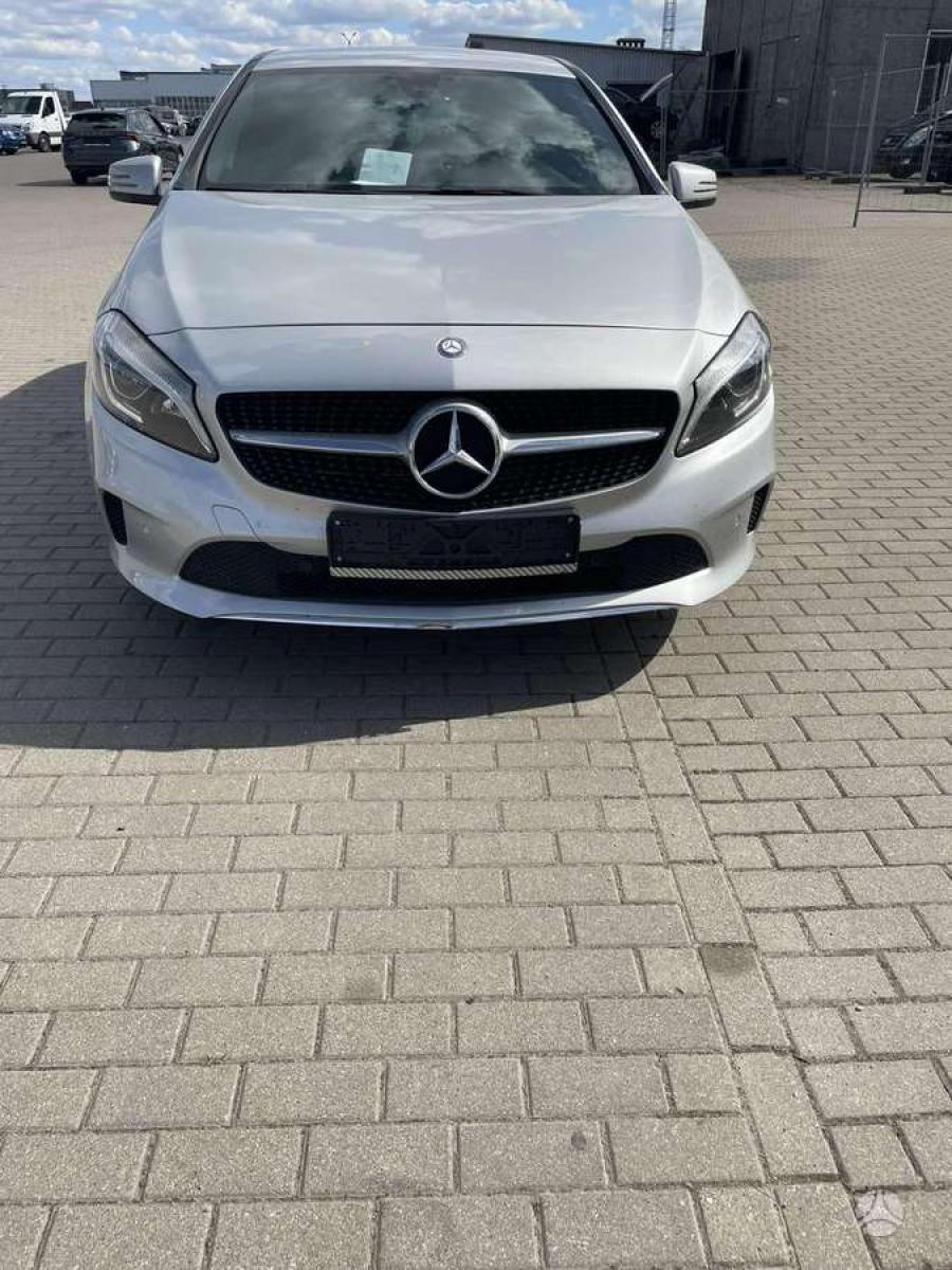 Grey Mercedes-Benz A 200 2017 in Marijampole, with an engine capacity of 2.14 L and mileage of 230 thousand km for 10900 €, photo 6 on AUTOMOTO.COM.LV