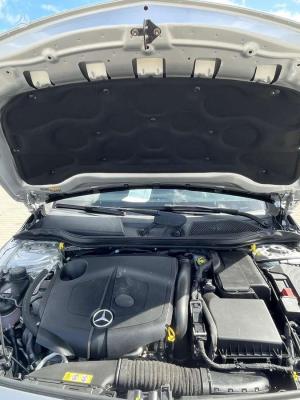 Grey Mercedes-Benz A 200 2017 in Marijampole, with an engine capacity of 2.14 L and mileage of 230 thousand km for 10900 €, photo 8 on AUTOMOTO.COM.LV
