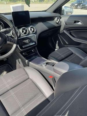Grey Mercedes-Benz A 200 2017 in Marijampole, with an engine capacity of 2.14 L and mileage of 230 thousand km for 10900 €, photo 11 on AUTOMOTO.COM.LV