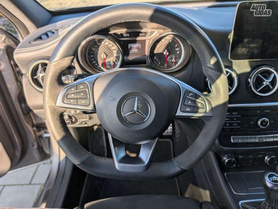 Grey Mercedes-Benz A 200 2018 in Kaunas, with an engine capacity of 1.60 L and mileage of 30 thousand km for 21781 €, photo 14 on AUTOMOTO.COM.LV