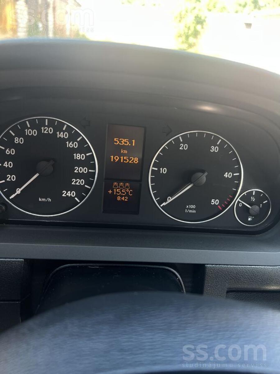 Mercedes-Benz A 200 2005 in Riga, with an engine capacity of 2.00 L and mileage of 192 thousand km for 1450 €, photo 8 on AUTOMOTO.COM.LV