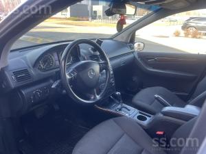 Mercedes-Benz A 200 2007 in Riga, with an engine capacity of 2.00 L and mileage of 271 thousand km for 3050 €, photo 13 on AUTOMOTO.COM.LV