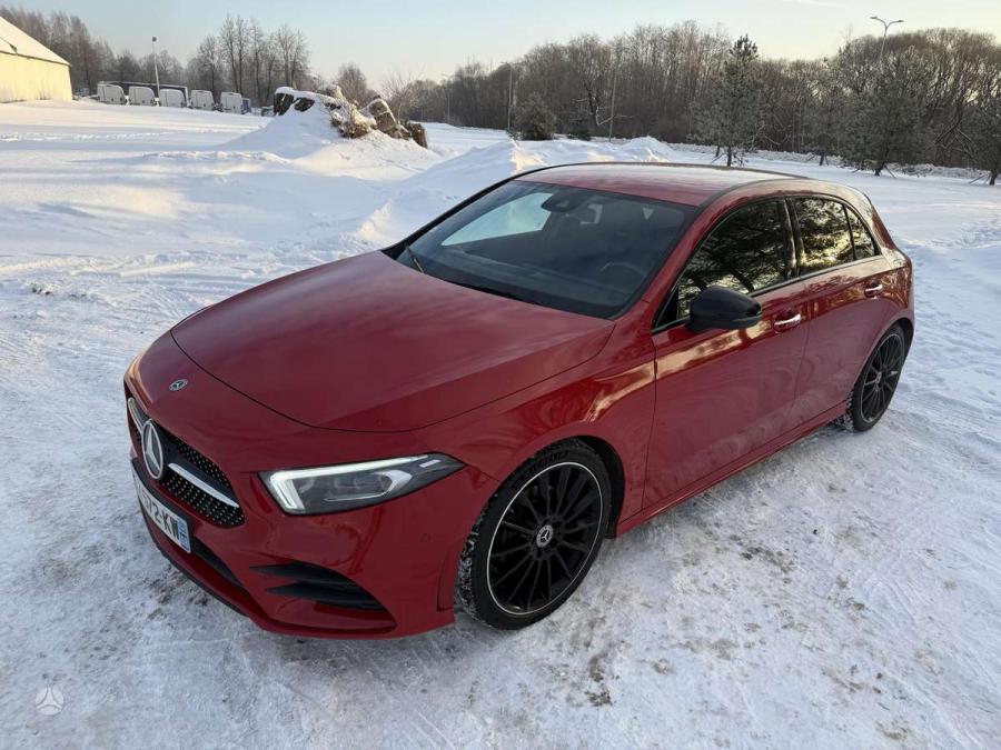 Red Mercedes-Benz A 200 2018 in Taurage, with an engine capacity of 1.33 L and mileage of 251 thousand km for 15500 €, photo 3 on AUTOMOTO.COM.LV
