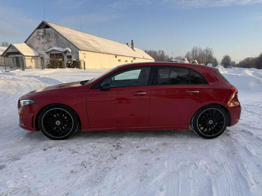 Red Mercedes-Benz A 200 2018 in Taurage, with an engine capacity of 1.33 L and mileage of 251 thousand km for 15500 €, photo 4 on AUTOMOTO.COM.LV