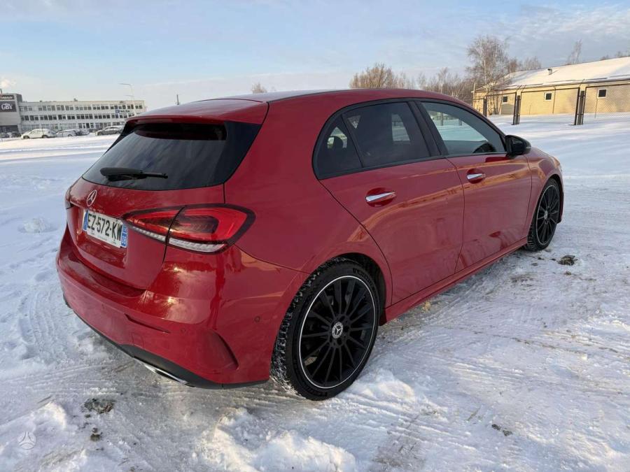 Red Mercedes-Benz A 200 2018 in Taurage, with an engine capacity of 1.33 L and mileage of 251 thousand km for 15500 €, photo 8 on AUTOMOTO.COM.LV