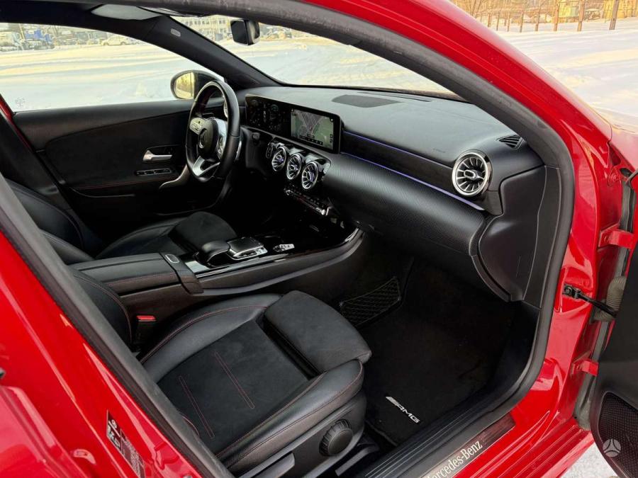 Red Mercedes-Benz A 200 2018 in Taurage, with an engine capacity of 1.33 L and mileage of 251 thousand km for 15500 €, photo 19 on AUTOMOTO.COM.LV