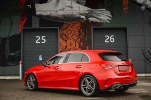 Red Mercedes-Benz A 200 2018 in Kaunas, with an engine capacity of 1.30 L and mileage of 186 thousand km for 16950 €, photo 4 on AUTOMOTO.COM.LV