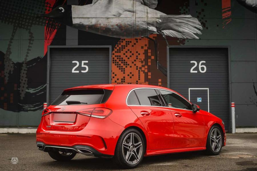 Red Mercedes-Benz A 200 2018 in Kaunas, with an engine capacity of 1.30 L and mileage of 186 thousand km for 16950 €, photo 5 on AUTOMOTO.COM.LV