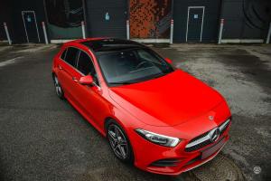 Red Mercedes-Benz A 200 2018 in Kaunas, with an engine capacity of 1.30 L and mileage of 186 thousand km for 16950 €, photo 8 on AUTOMOTO.COM.LV