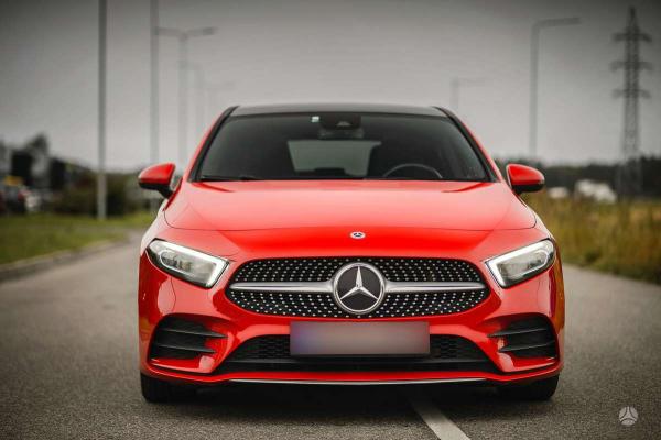 Red Mercedes-Benz A 200 2018 in Kaunas, with an engine capacity of 1.30 L and mileage of 186 thousand km for 16950 €, photo 11 on AUTOMOTO.COM.LV