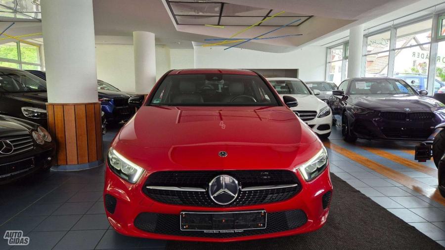 Red Mercedes-Benz A 200 2019 in Kaunas, with an engine capacity of 2.00 L and mileage of 55 thousand km for 25480 €, photo 2 on AUTOMOTO.COM.LV