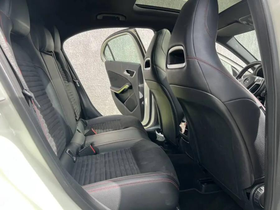 Balts Mercedes-Benz A 200 2013 Liepāja, ar dzinēja tilpumu 1.80 L un nobraukumu 239 tūkst. km par 9999 €, foto 11 vietnē AUTOMOTO.COM.LV