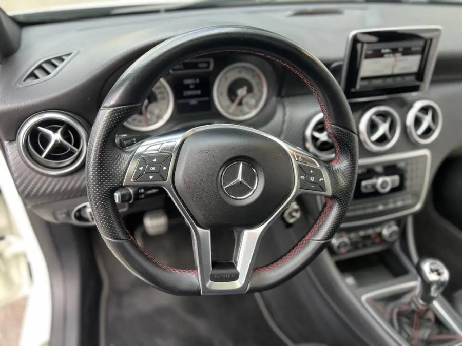 Balts Mercedes-Benz A 200 2013 Liepāja, ar dzinēja tilpumu 1.80 L un nobraukumu 239 tūkst. km par 9999 €, foto 16 vietnē AUTOMOTO.COM.LV