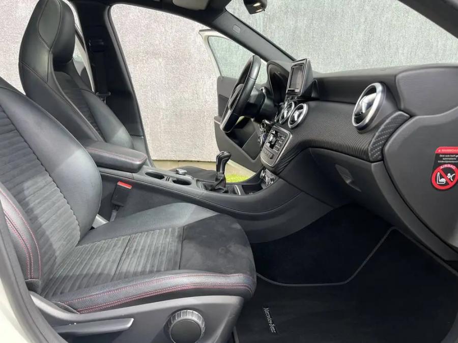 Balts Mercedes-Benz A 200 2013 Liepāja, ar dzinēja tilpumu 1.80 L un nobraukumu 239 tūkst. km par 9999 €, foto 18 vietnē AUTOMOTO.COM.LV
