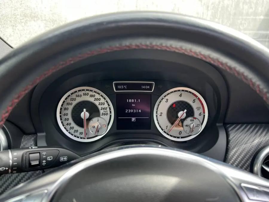 Balts Mercedes-Benz A 200 2013 Liepāja, ar dzinēja tilpumu 1.80 L un nobraukumu 239 tūkst. km par 9999 €, foto 23 vietnē AUTOMOTO.COM.LV