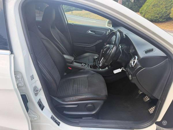 White Mercedes-Benz A 200 2014 in Marijampole, with an engine capacity of 1.80 L and mileage of 160 thousand km for 3850 €, photo 9 on AUTOMOTO.COM.LV