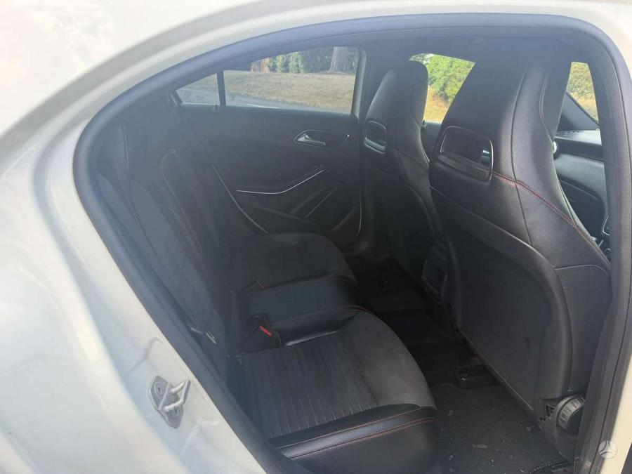 White Mercedes-Benz A 200 2014 in Marijampole, with an engine capacity of 1.80 L and mileage of 160 thousand km for 3850 €, photo 15 on AUTOMOTO.COM.LV