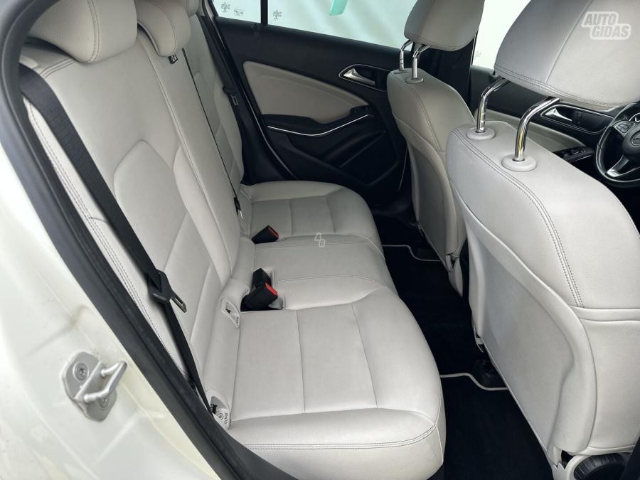 Balts Mercedes-Benz A 200 2015 Avižieniai, ar dzinēja tilpumu 1.60 L un nobraukumu 153 tūkst. km par 8490 €, foto 13 vietnē AUTOMOTO.COM.LV