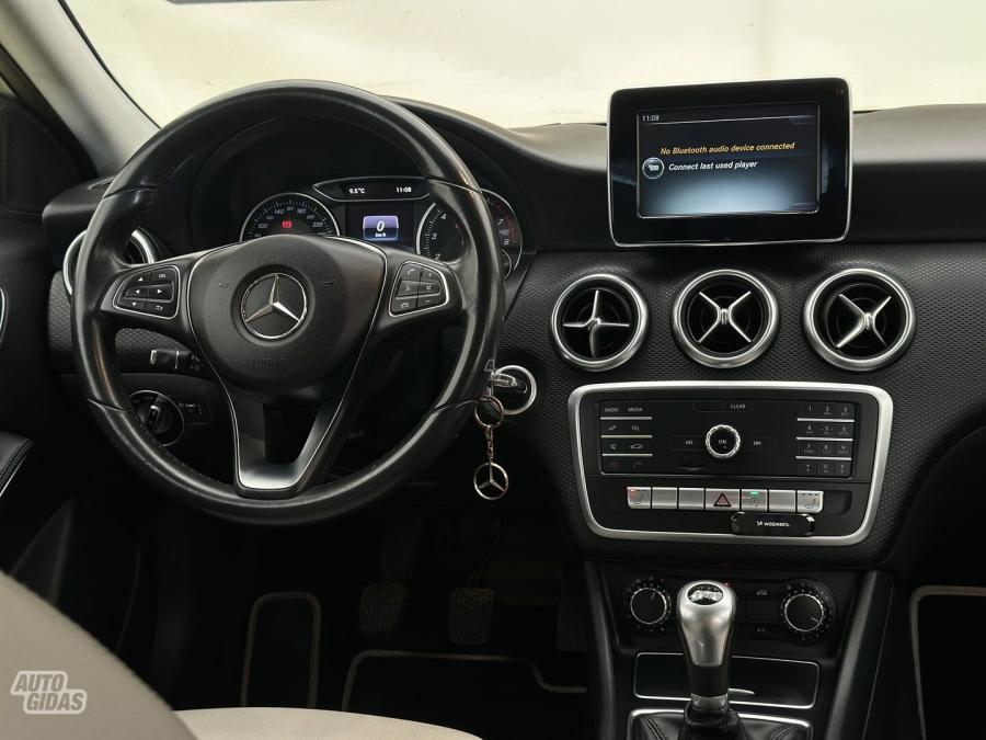 Balts Mercedes-Benz A 200 2015 Avižieniai, ar dzinēja tilpumu 1.60 L un nobraukumu 153 tūkst. km par 8490 €, foto 16 vietnē AUTOMOTO.COM.LV