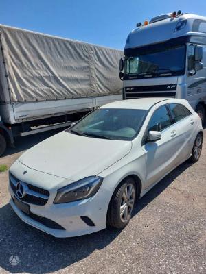 Balts Mercedes-Benz A 200 2017 Panevēža, ar dzinēja tilpumu 2.14 L un nobraukumu 169 tūkst. km par 6800 €, foto 3 vietnē AUTOMOTO.COM.LV
