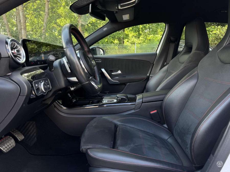 White Mercedes-Benz A 200 2018 in Vilnius, with an engine capacity of 1.30 L and mileage of 110 thousand km for 17500 €, photo 15 on AUTOMOTO.COM.LV