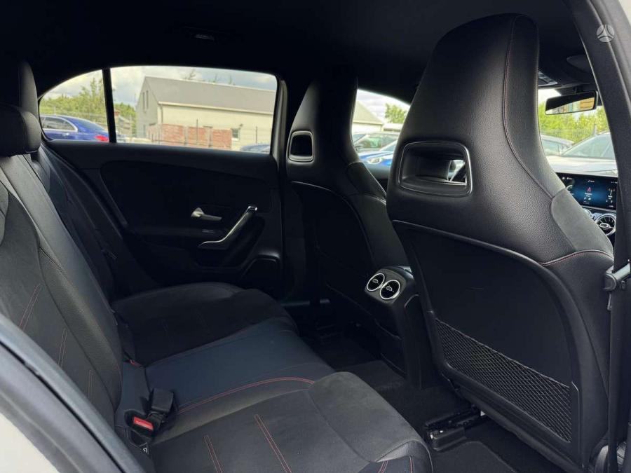White Mercedes-Benz A 200 2018 in Vilnius, with an engine capacity of 1.30 L and mileage of 110 thousand km for 17500 €, photo 18 on AUTOMOTO.COM.LV