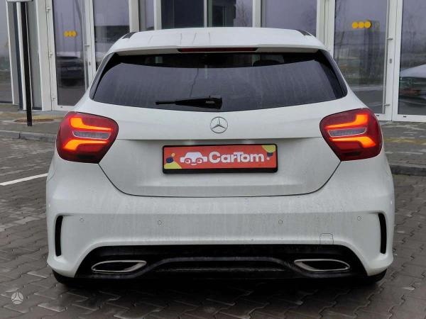 White Mercedes-Benz A 200 2018 in Vilnius, with an engine capacity of 2.14 L and mileage of 235 thousand km for 10500 €, photo 5 on AUTOMOTO.COM.LV