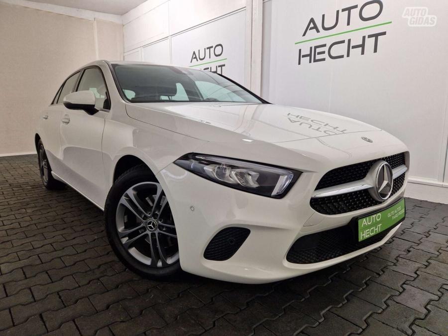 White Mercedes-Benz A 200 2018 in Kaunas, with an engine capacity of 1.30 L and mileage of 69 thousand km for 22091 €, photo 4 on AUTOMOTO.COM.LV